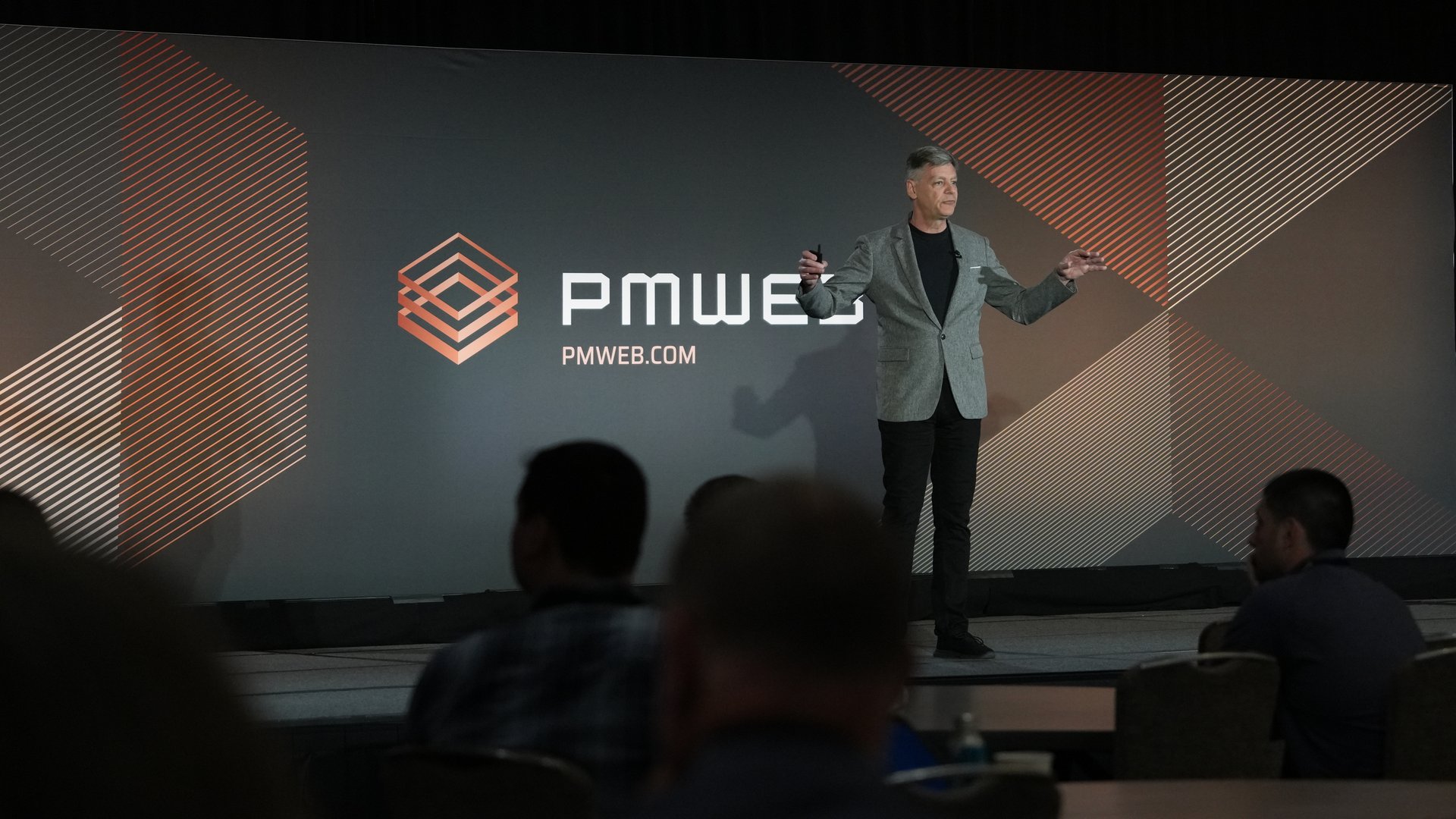 PMWEB: برنامج إدارة مشروعات المنشآت